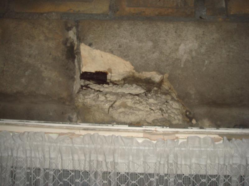 Cracked sandstone lintels, repairs? | DIYnot Forums
