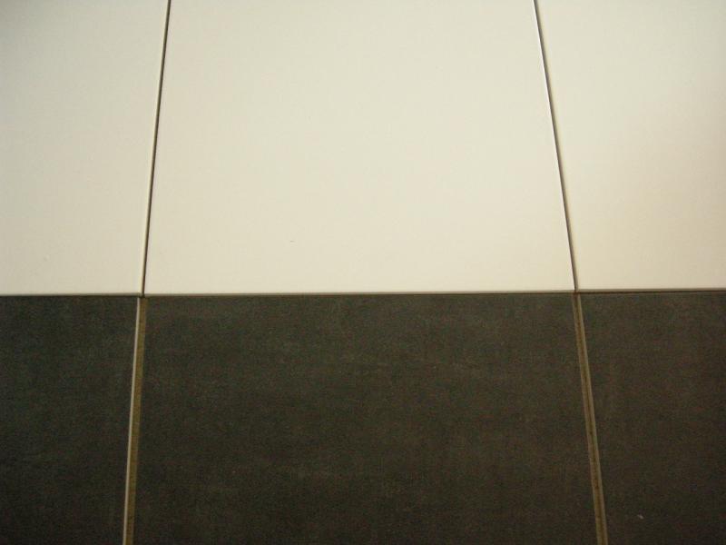 Similar sized bathroom wall and floor tiles | DIYnot Forums