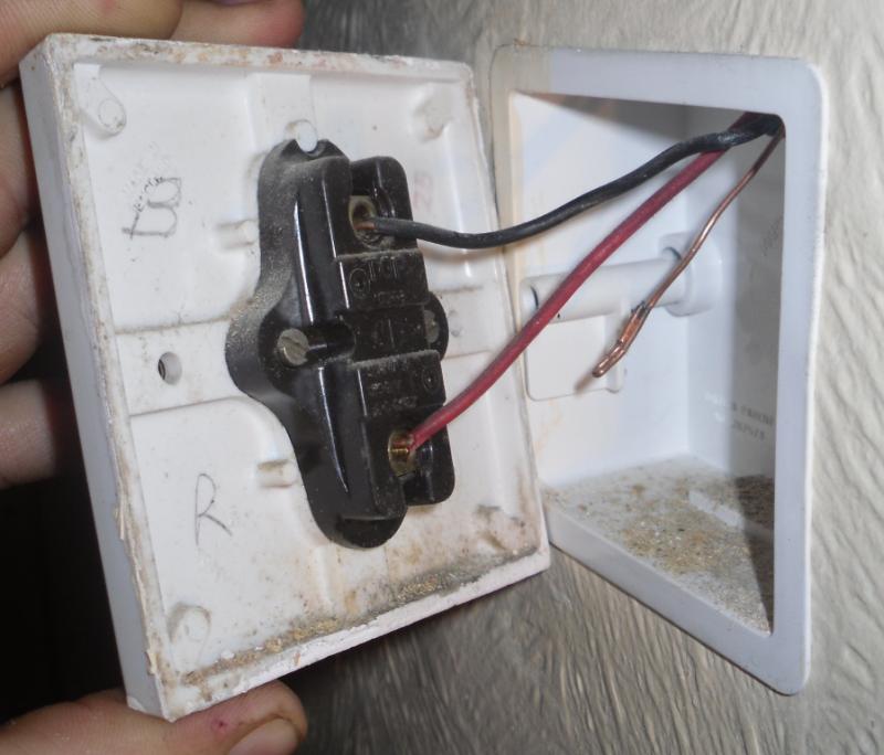 What sort of circuit is this? (installing new light) | DIYnot Forums