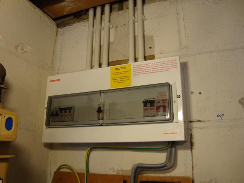 A thing (consumer unit) of beauty! | DIYnot Forums