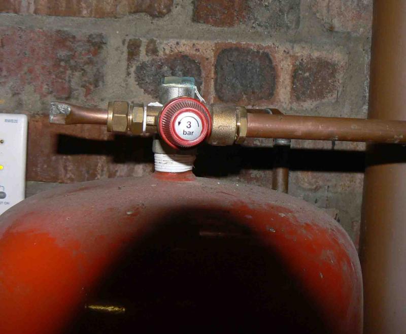 Loss of Pressure in C/H system | DIYnot Forums