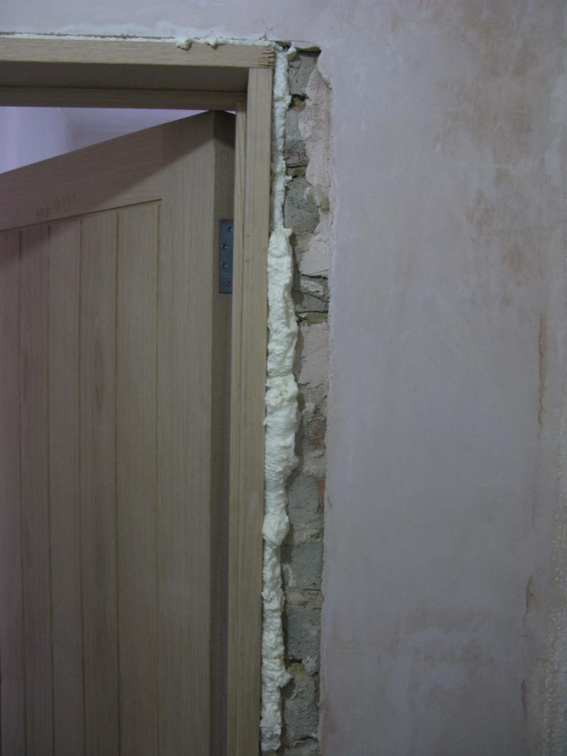 Filling a gap around a door | DIYnot Forums