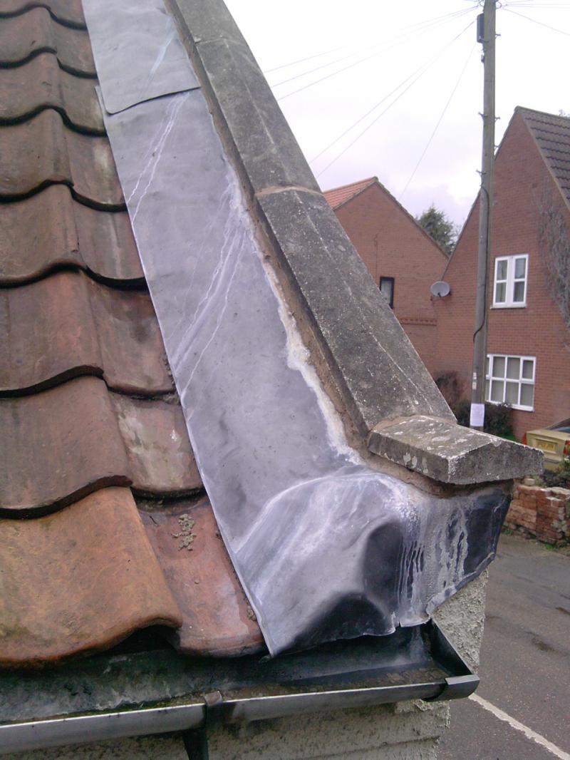 Mystery Damp Patch | DIYnot Forums