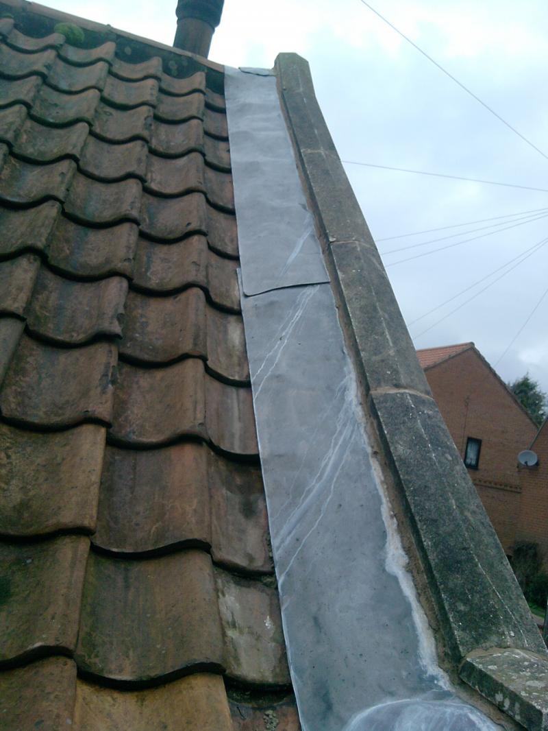 Mystery Damp Patch | DIYnot Forums