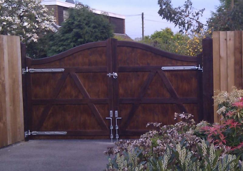 Gate ironmongery | DIYnot Forums