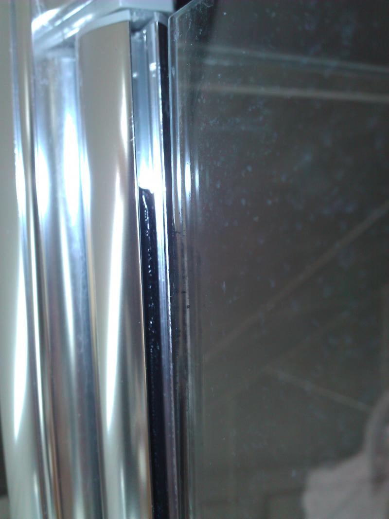 Shower door problem | DIYnot Forums