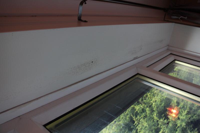 Loads of moisture + mould around the windows | DIYnot Forums