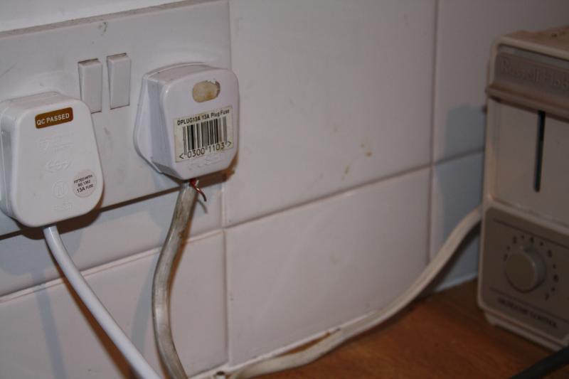 outside light | DIYnot Forums