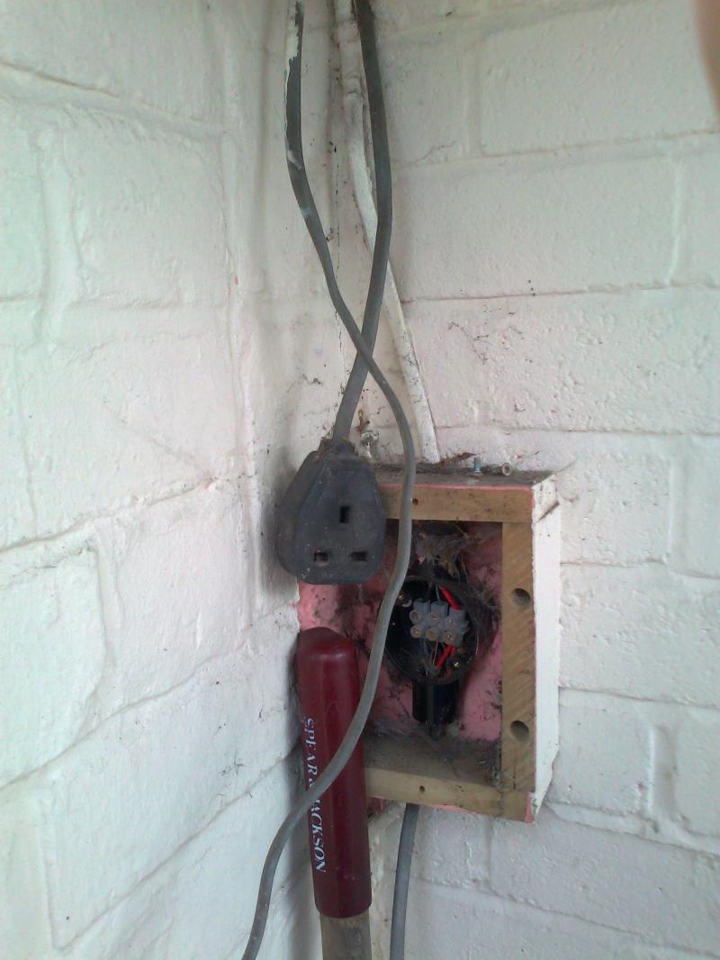 DIY outdoor socket | DIYnot Forums