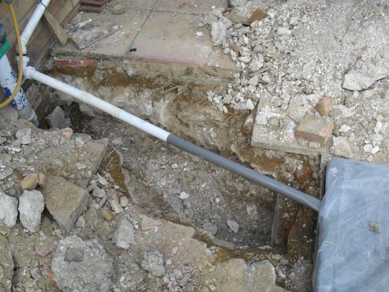 Bit of help with new drainage to main sewer. | DIYnot Forums