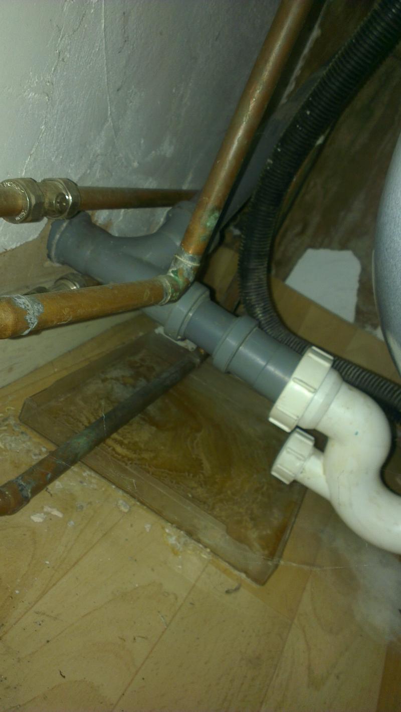 Washing Machine waste filling bath!!! | DIYnot Forums