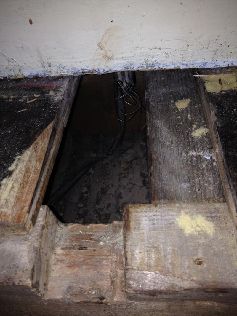 Ideas of how to run cable from Loft | DIYnot Forums