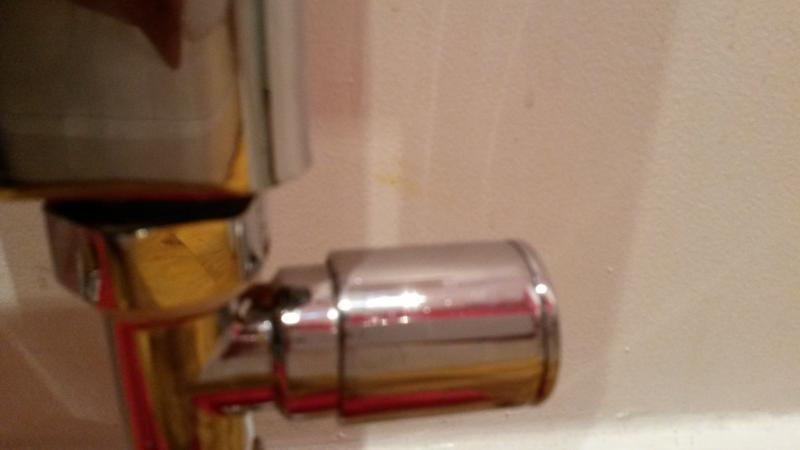 leaking radiator valves | DIYnot Forums