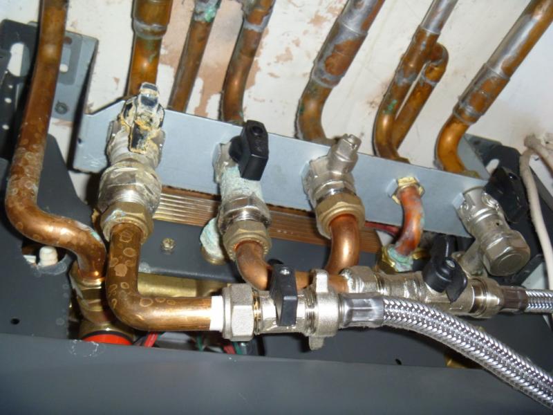 Baxi 105e with leaking valve | DIYnot Forums