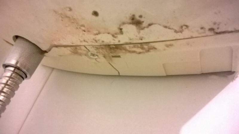 Shower unit leaking when on | DIYnot Forums