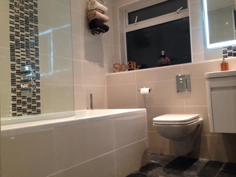 Is this a decent price for a Complete Bathroom Refurb | DIYnot Forums