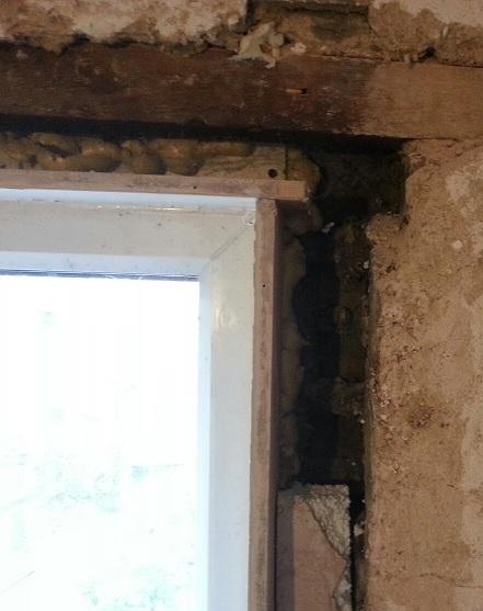 How best to fill large voids around windows ? | DIYnot Forums