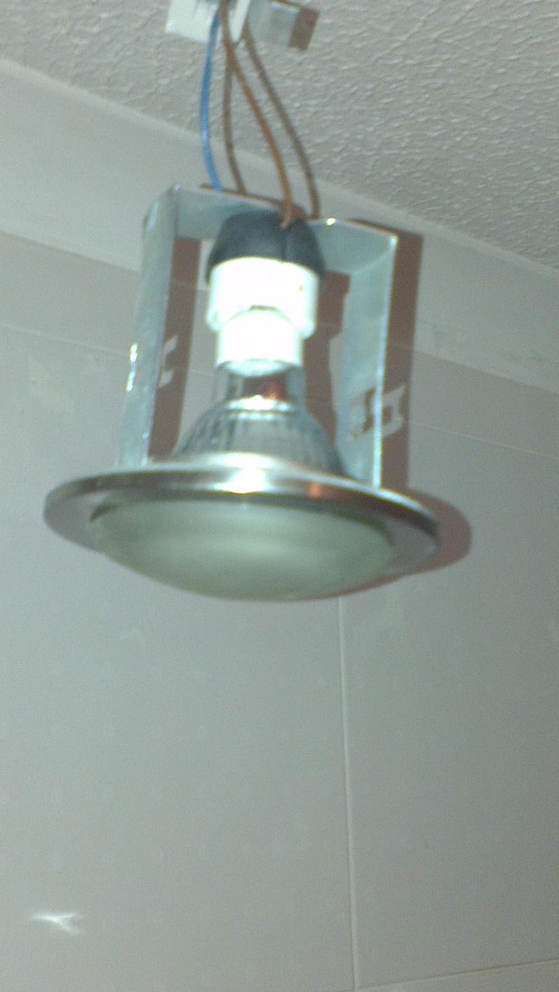 Help with this bathroom downlight | DIYnot Forums