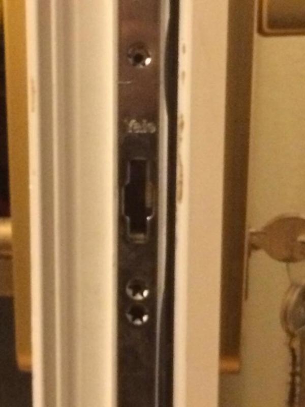 Pvc door is need a new lock or a completely new fitting | DIYnot Forums