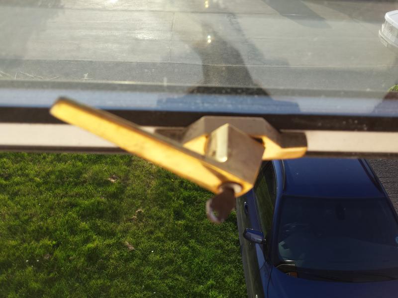 Late 80's Everest Windows - Handle Replacements | DIYnot Forums