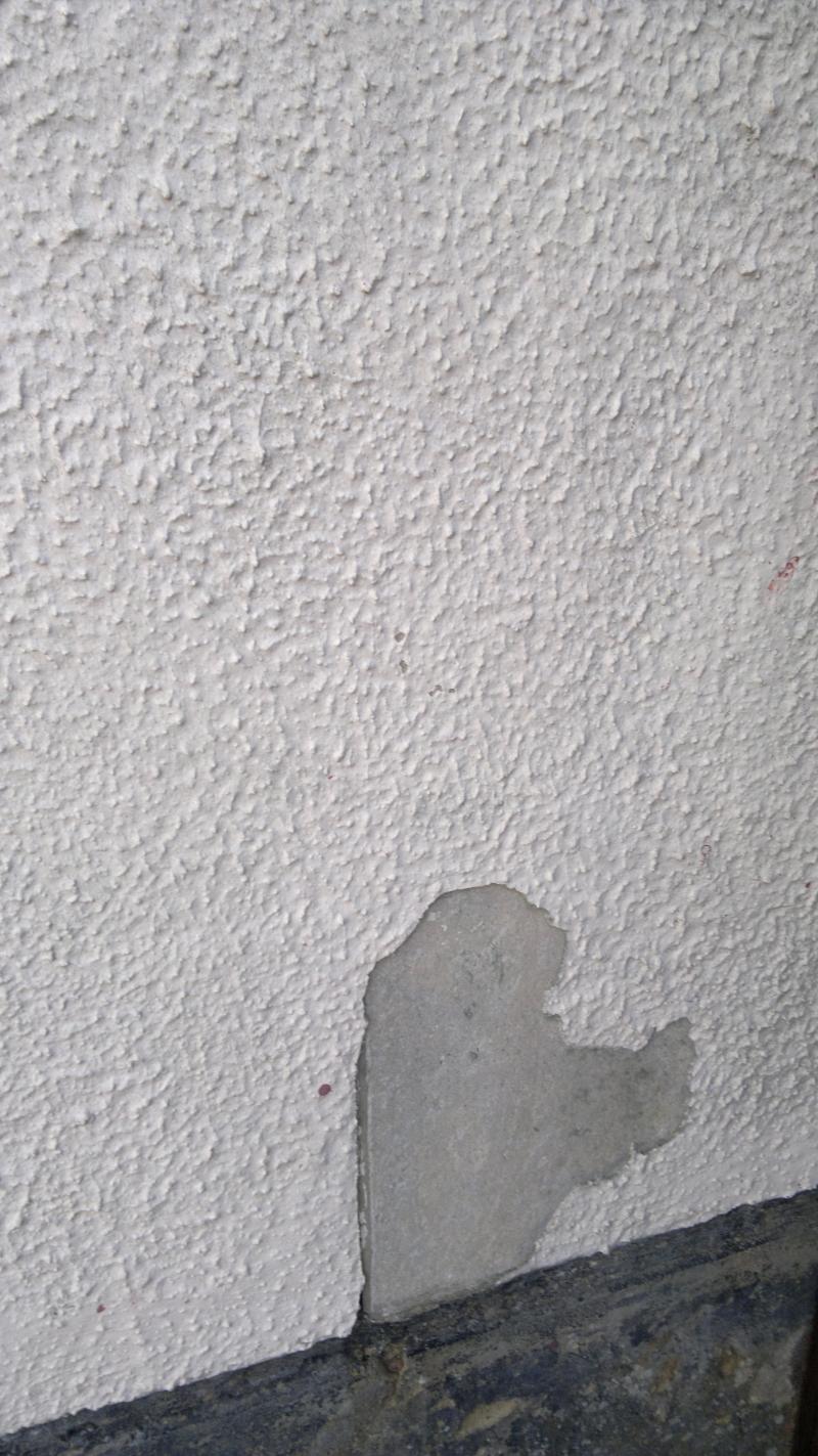 Patching up exterior walls before painting - what is this? | DIYnot Forums