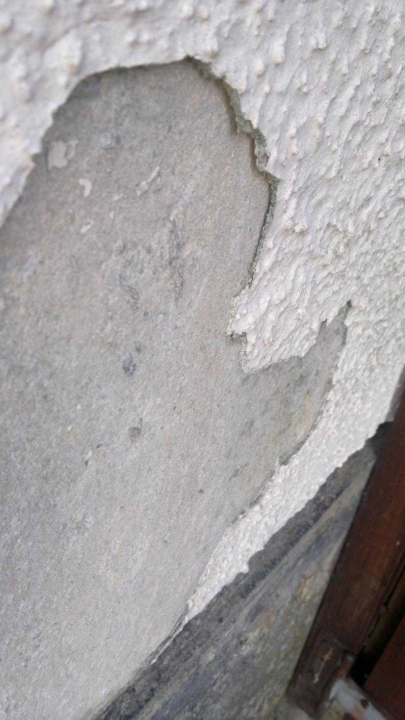 Patching up exterior walls before painting - what is this? | DIYnot Forums