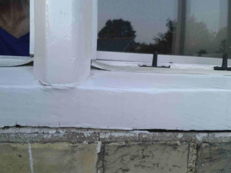 Fix or leave gaps under window? | DIYnot Forums
