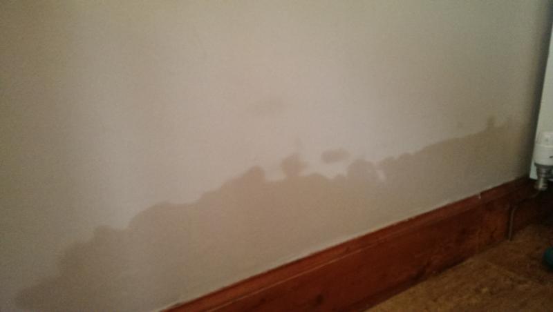 Is this condensation Damp, or somethiong more sinister? | DIYnot Forums