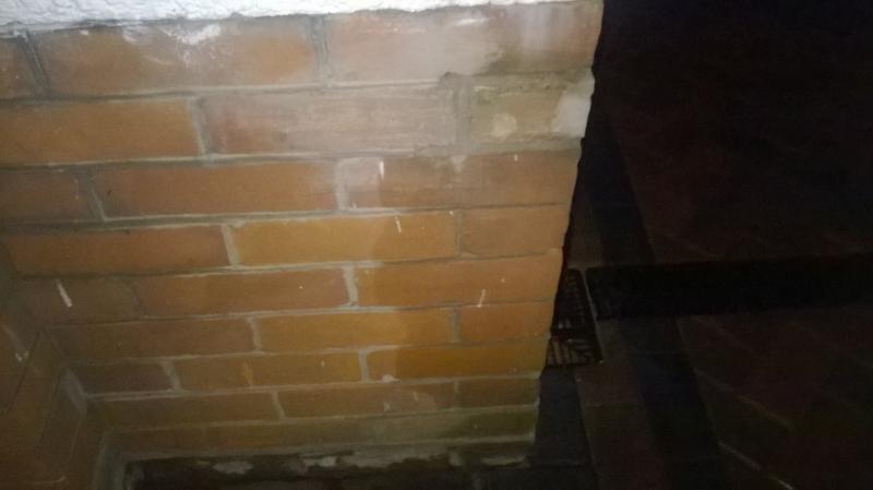 Damp patch on EXTERIOR cavity wall | DIYnot Forums
