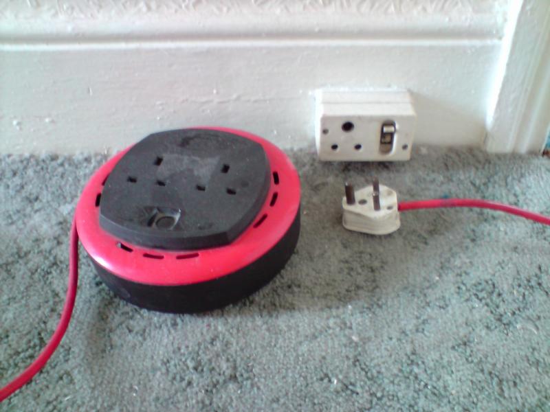 Old Round Pin Plug/socket | DIYnot Forums