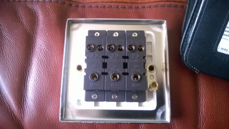 3 way socket wiring | DIYnot Forums