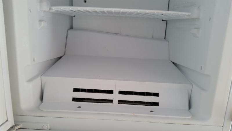 Freezer icing up (frost free) | DIYnot Forums