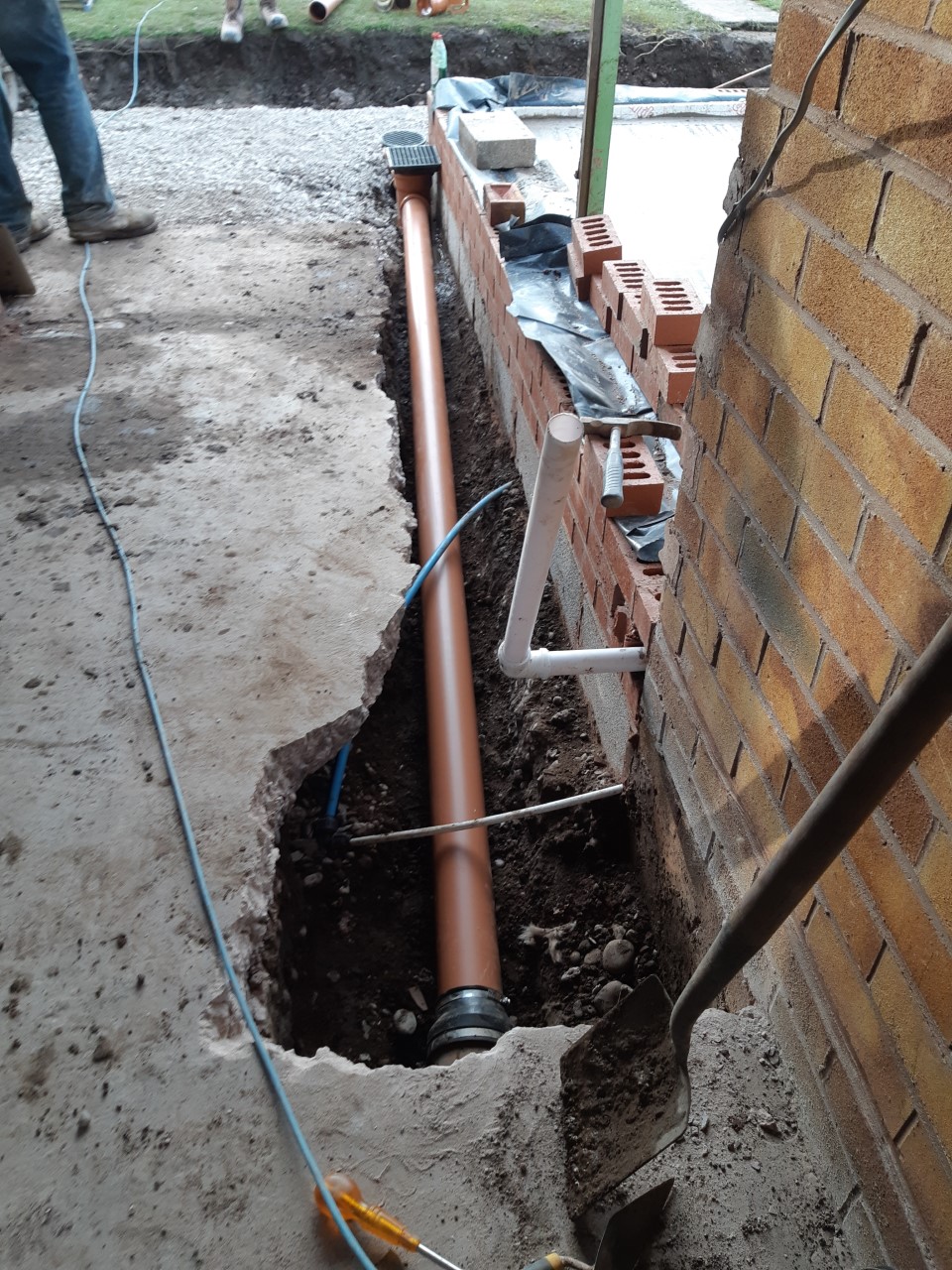 new water mains to new extension | DIYnot Forums